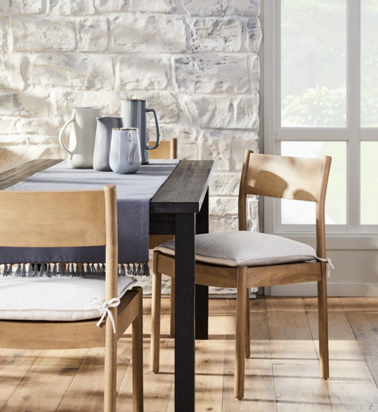 My 10 favorite dining chairs from Target for less than 150$