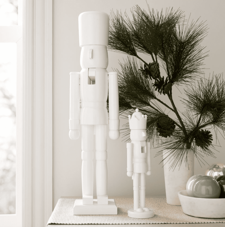 20 Christmas decorative objects to style your neutral home